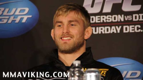LIVE : Watch Alexander Gustafsson on Today's UFC World Tour in LA