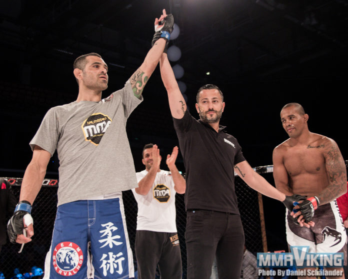 Cageside Photos : Daniel Acacio vs Alan Carlos at SC X
