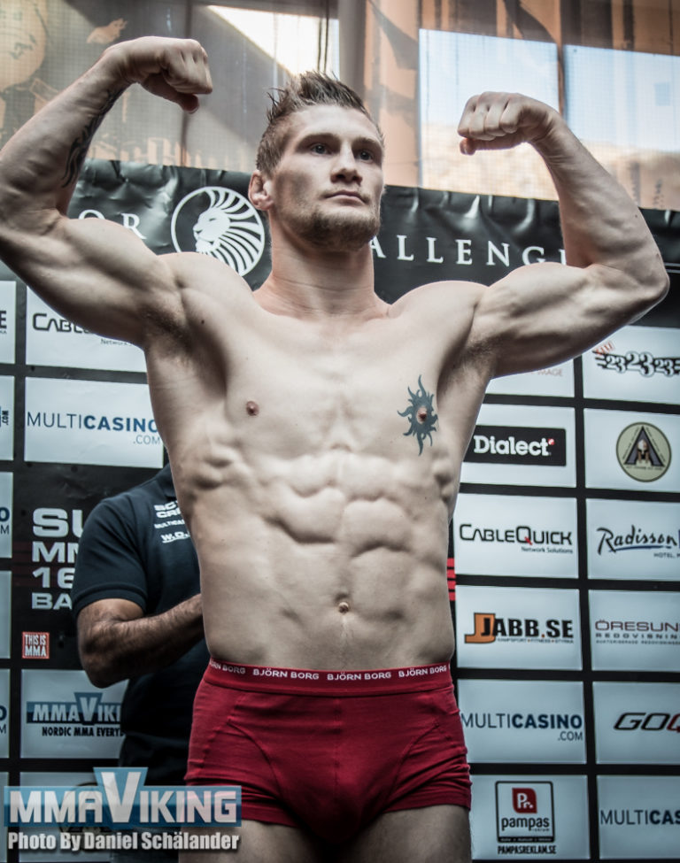 Alexander Jacobsen Wins Fifth Straight at Made 4 The Cage