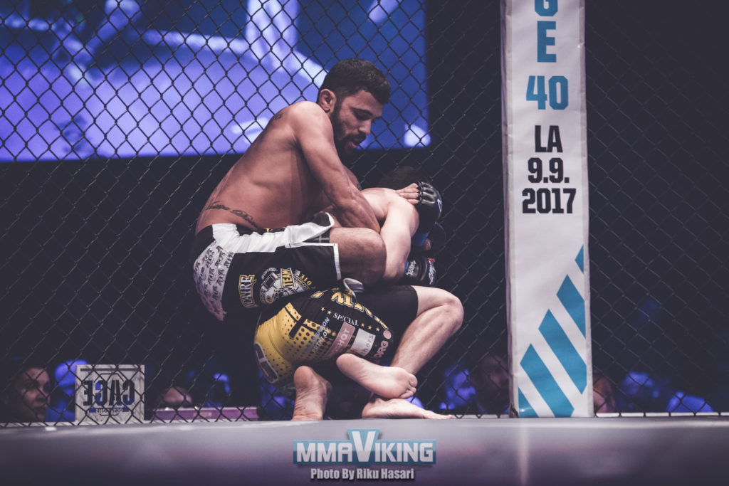 Cageside Photos : Mikael Silander Wins at CAGE 39