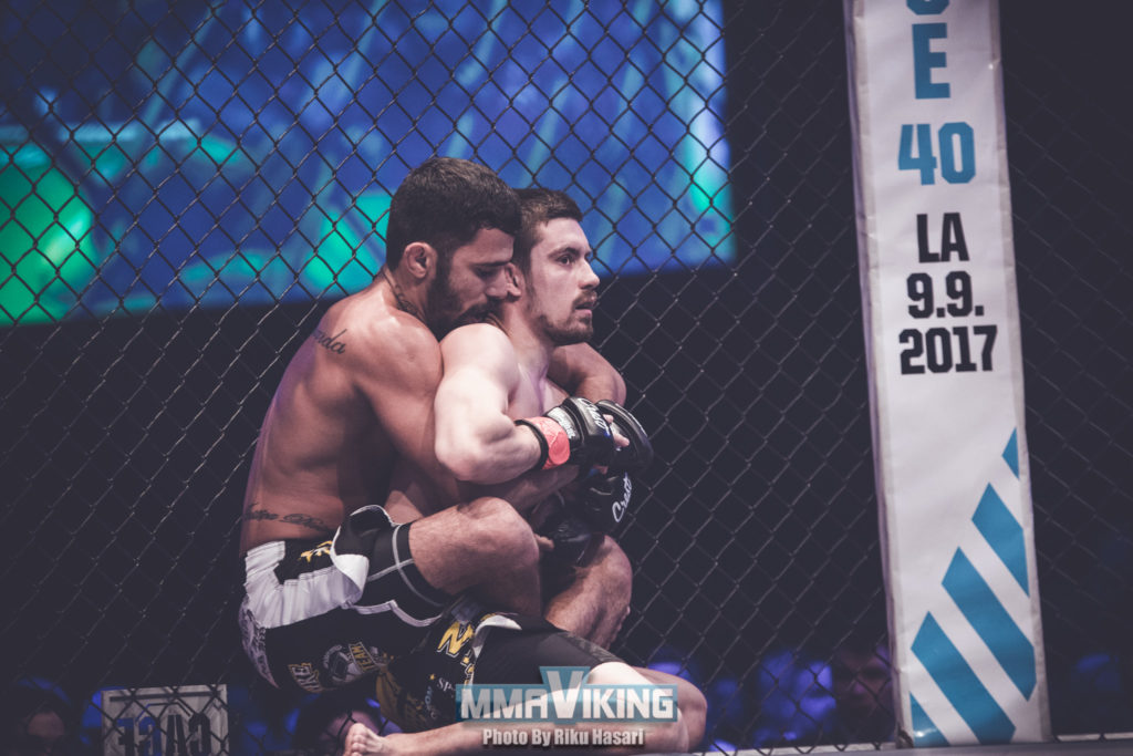 Cageside Photos : Mikael Silander Wins at CAGE 39