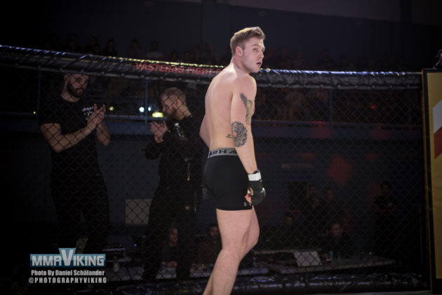 Fight Photos : Anton Turkalj Stops Filip Vujic at FCR 4